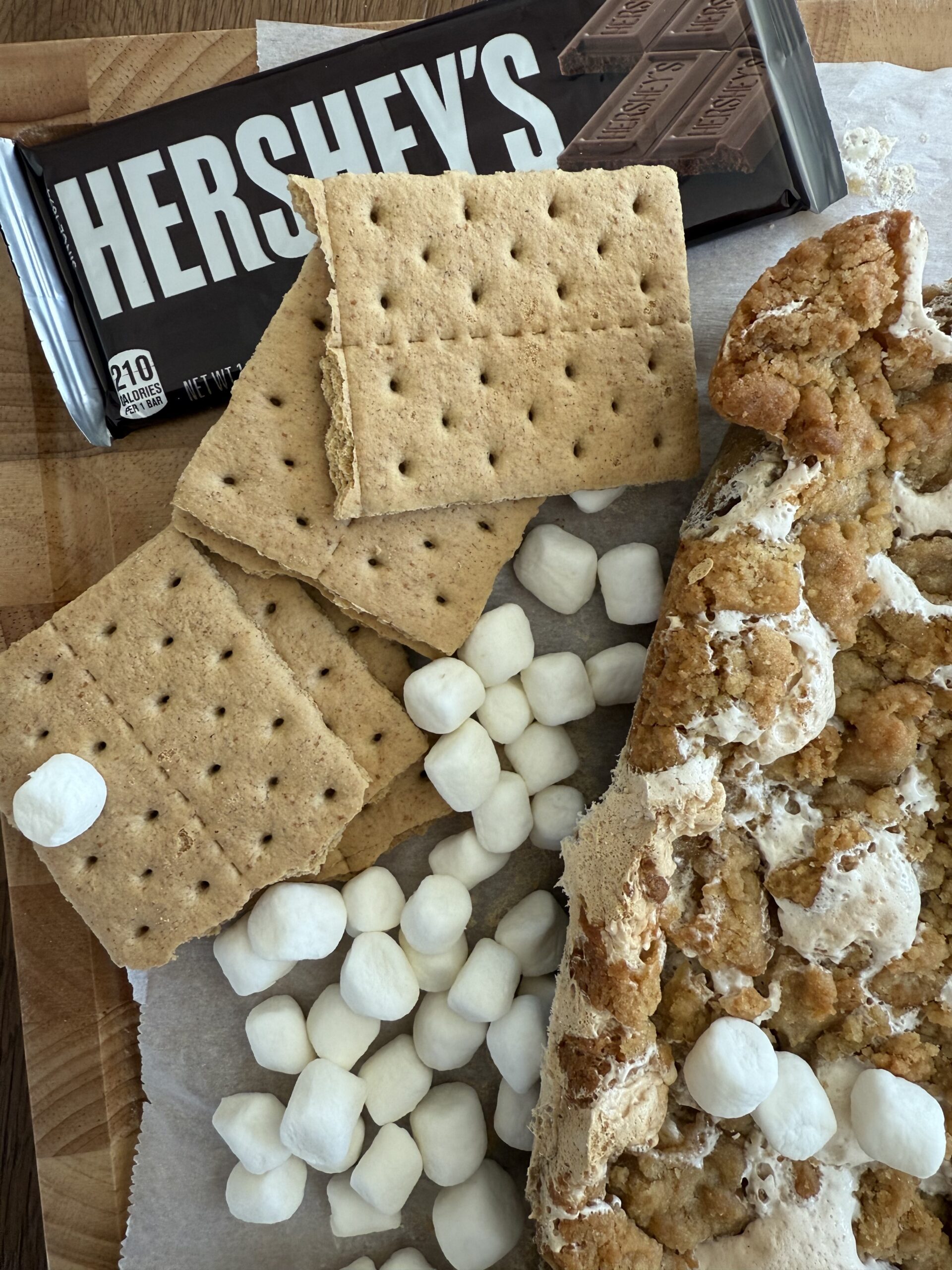 S'more Blondie Bar - A Teaspoon of Home